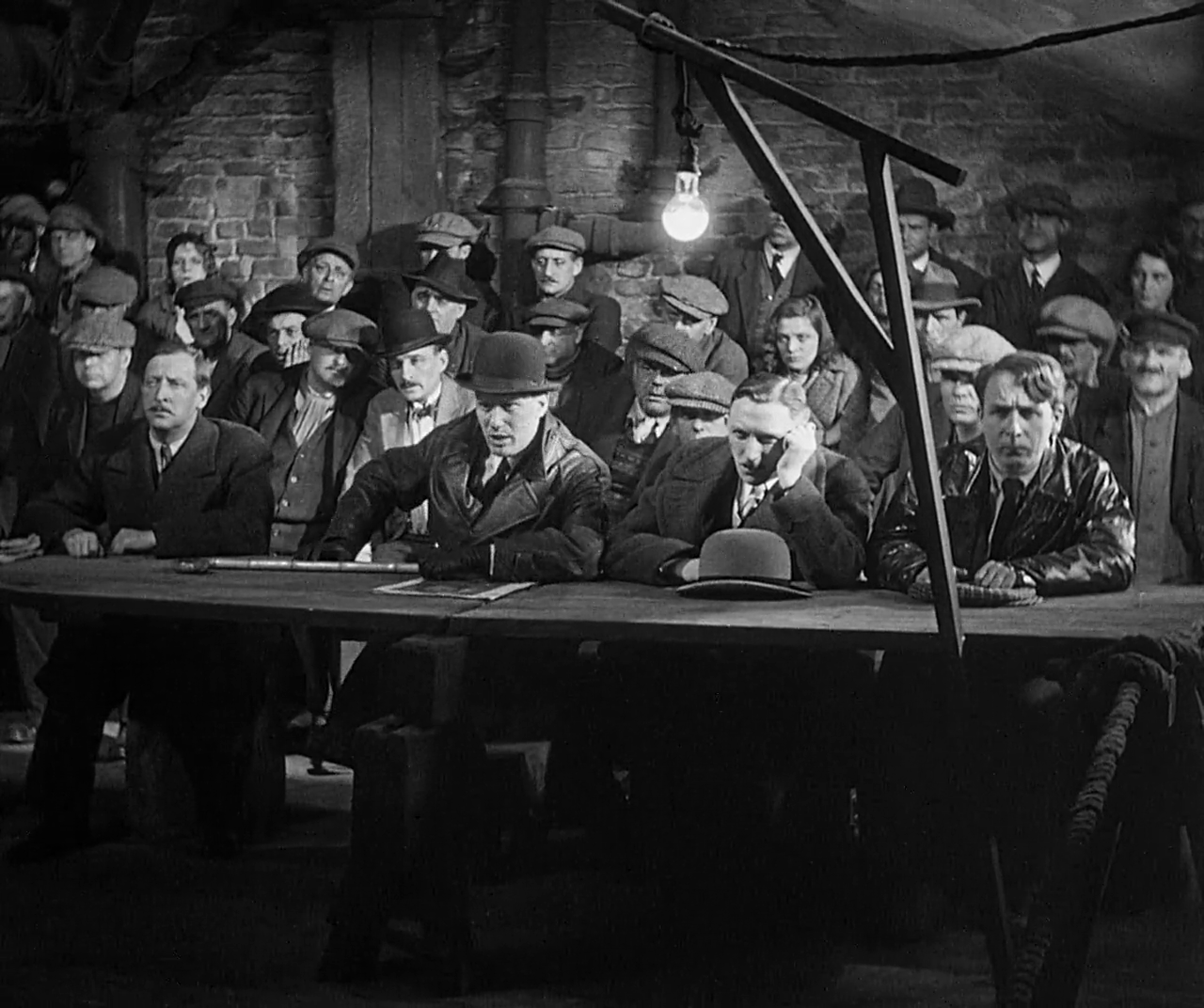 The Uncomfortable Justice of Fritz Lang’s ‘M’ (1931) – Flip Screen